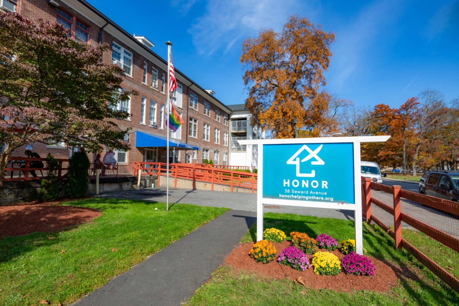 Housing - HONOR